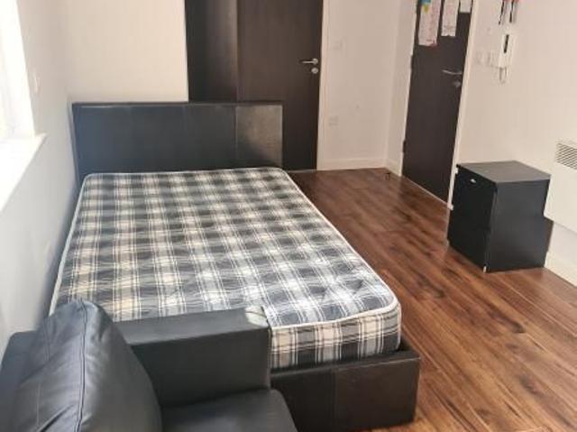Studio to rent