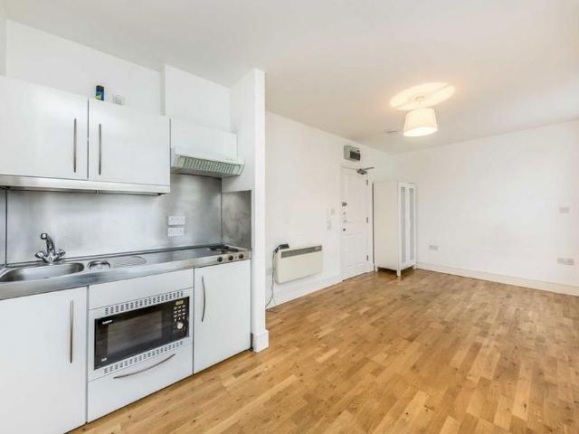 Studio to rent