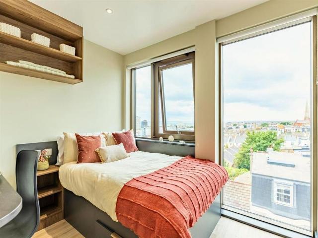 Studio to rent