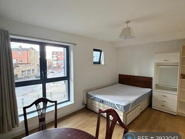 Studio to rent