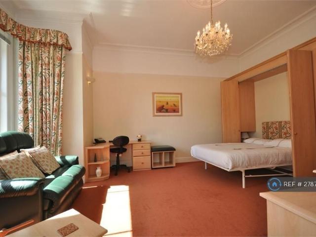 Studio to rent