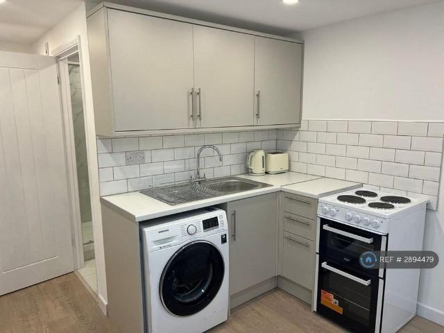 Studio to rent