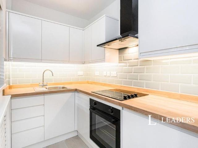 Studio to rent