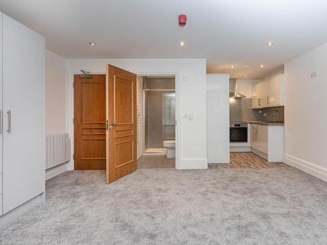 Studio to rent