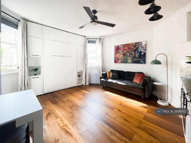 Studio to rent