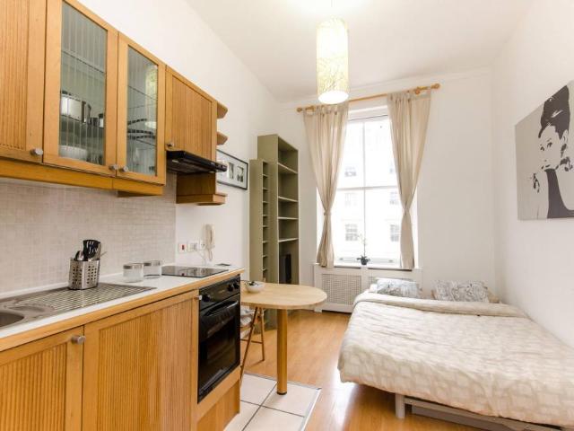 Studio to rent