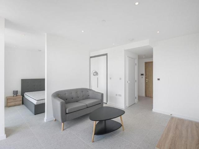 Studio to rent