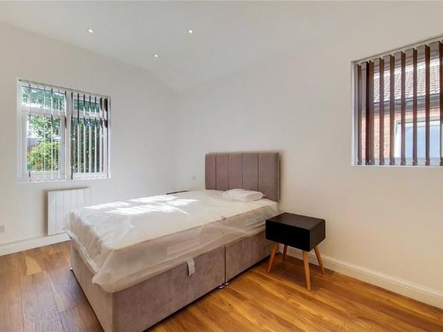 Studio to rent