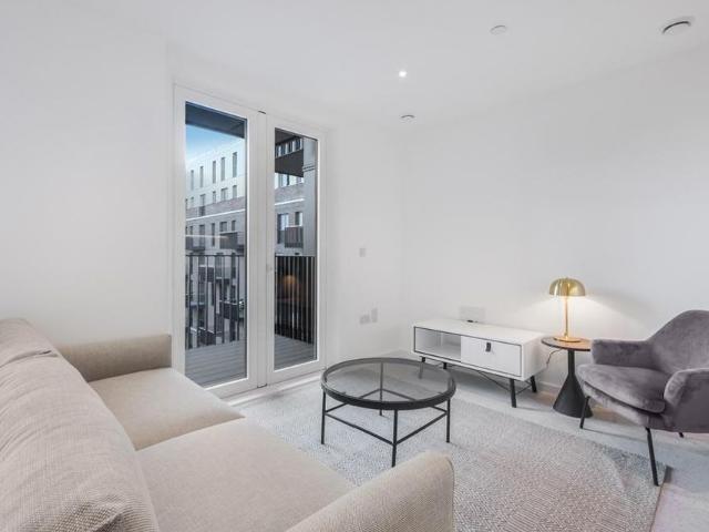 Studio to rent