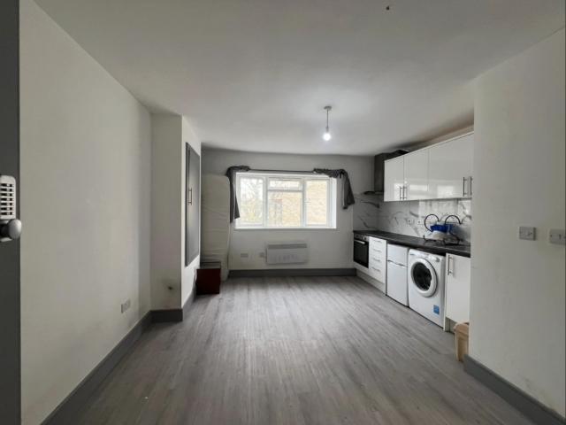 Studio to rent