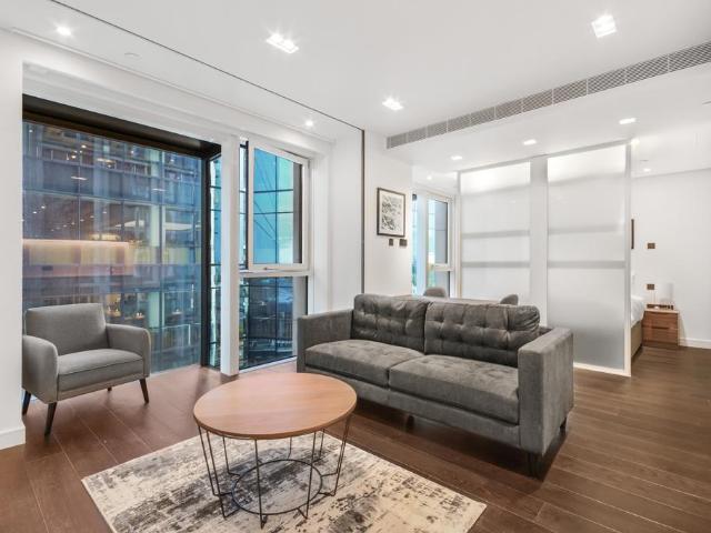 Studio to rent