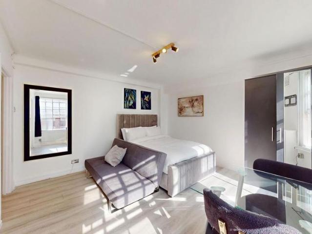 Studio to rent