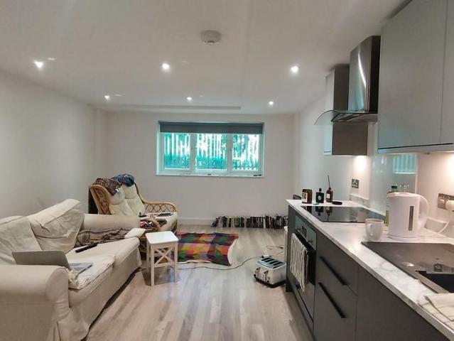 Studio to rent