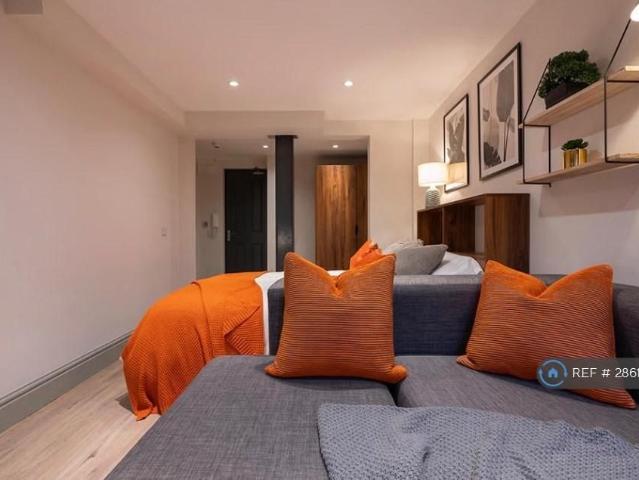 Studio to rent