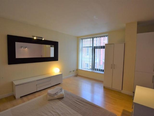 Studio to rent