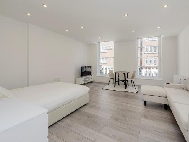 Studio to rent