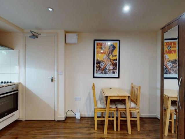 Studio to rent