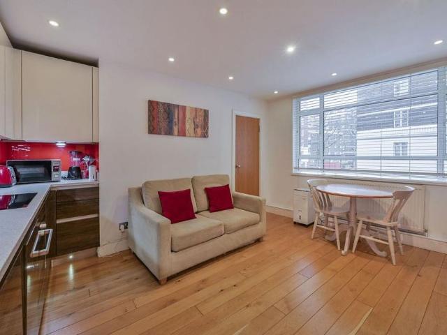 Studio to rent