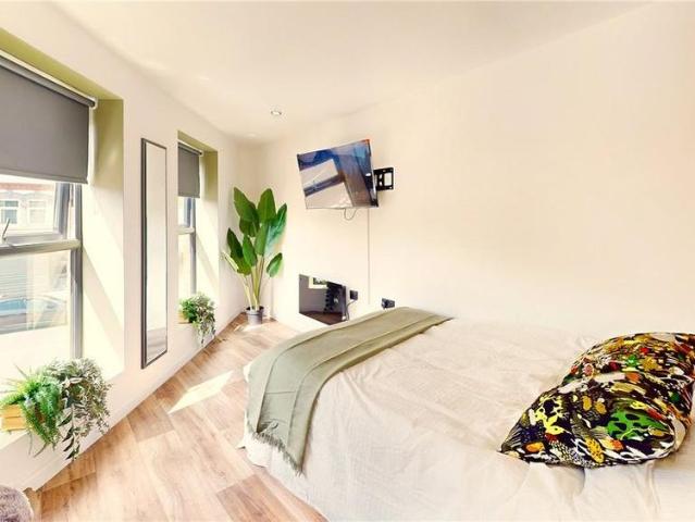 Studio to rent