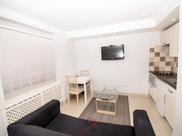 Studio to rent