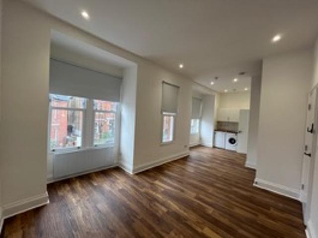 Studio to rent