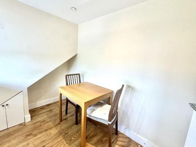 Studio to rent