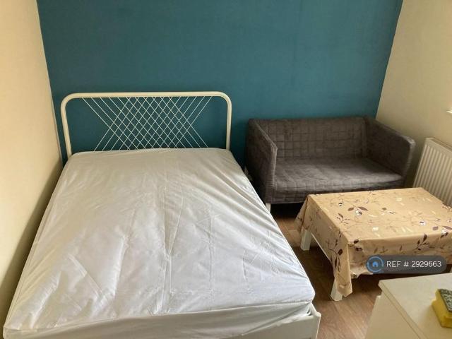 Studio to rent