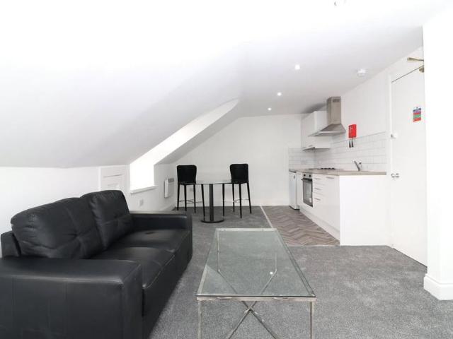 Studio to rent