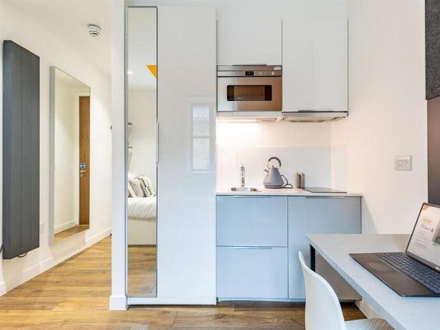 Studio to rent