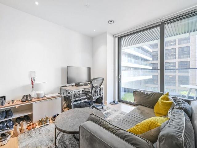 Studio to rent