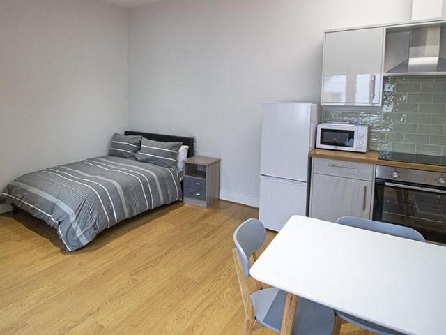 Studio to rent