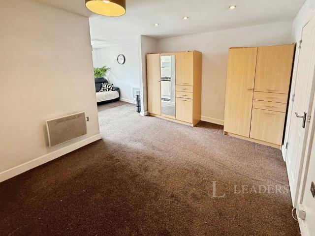 Studio to rent