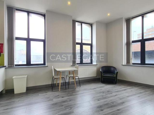 Studio to rent