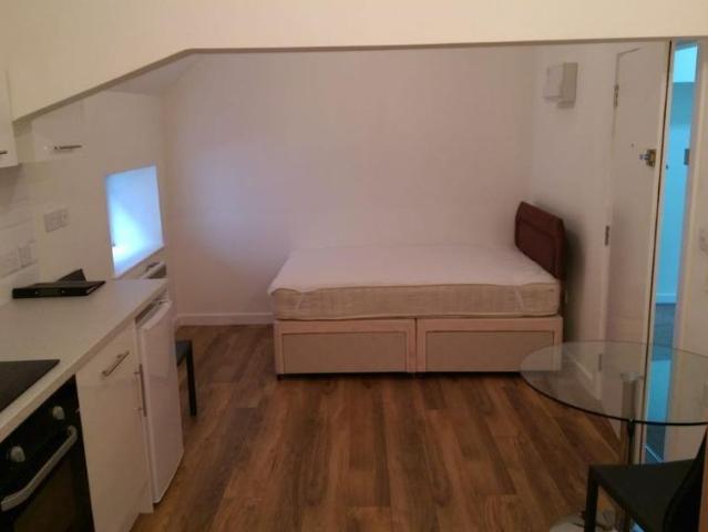 Studio to rent