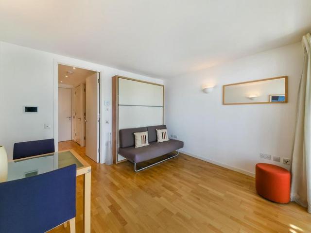 Studio to rent