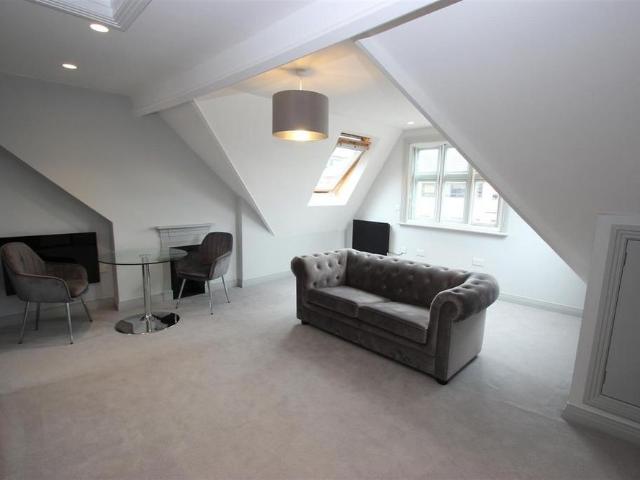 Studio to rent