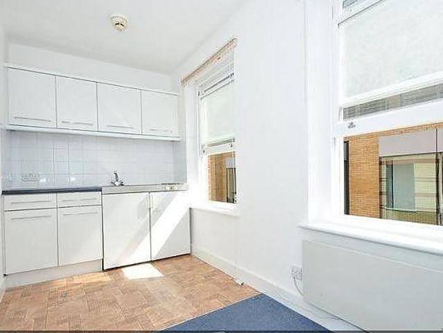 Studio to rent