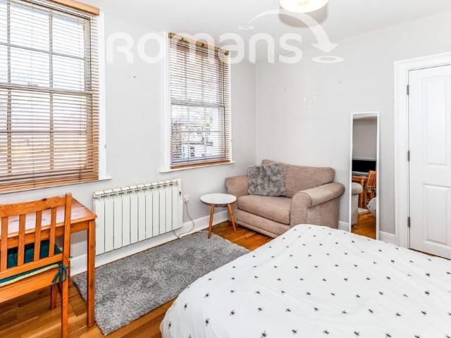 Studio to rent