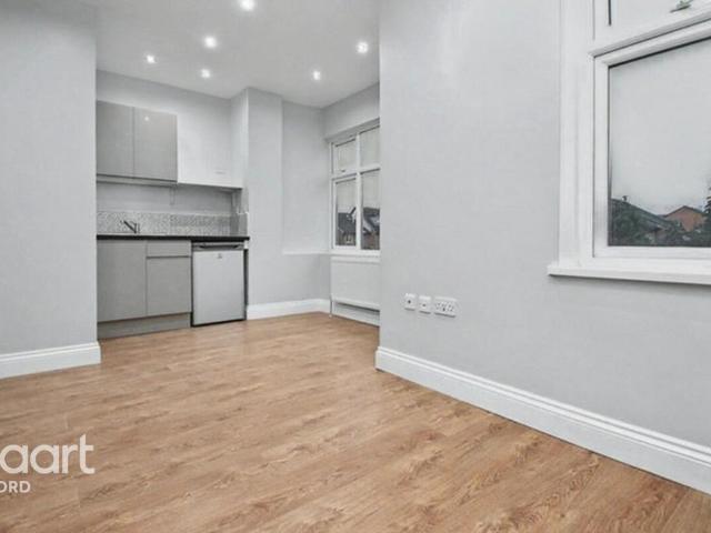 Studio to rent