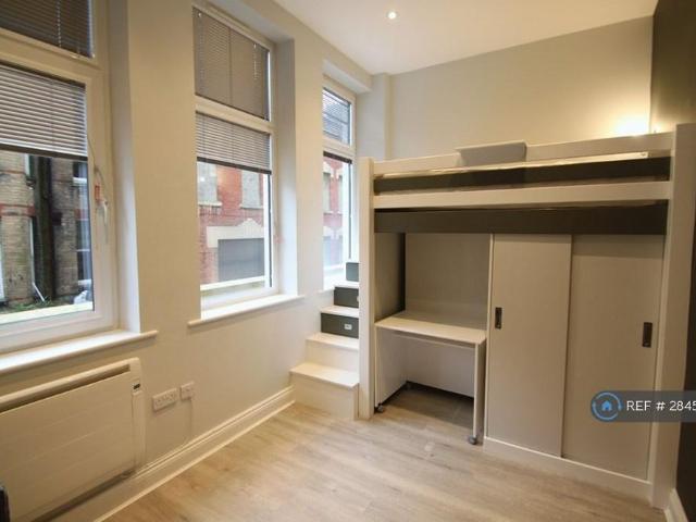 Studio to rent
