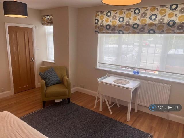 Studio to rent