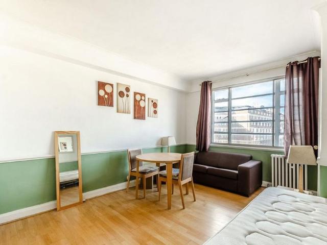Studio to rent