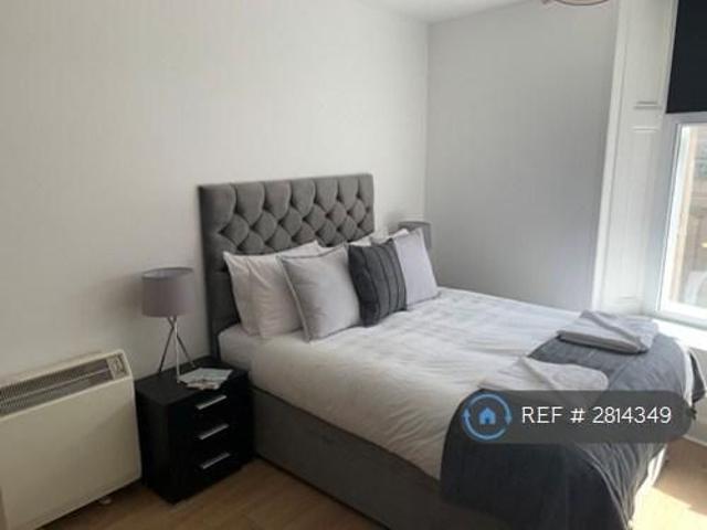 Studio to rent