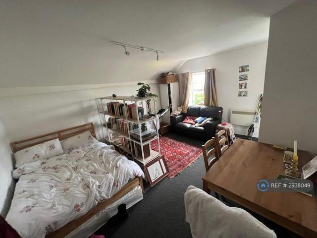 Studio to rent