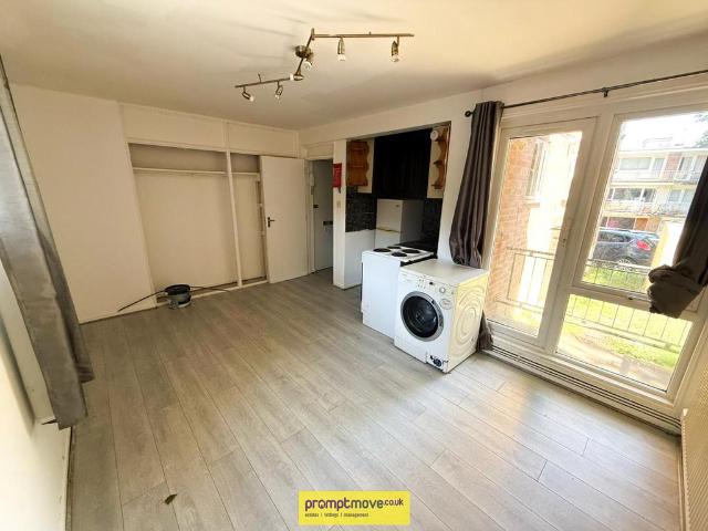 Studio to rent