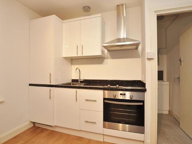 Studio to rent