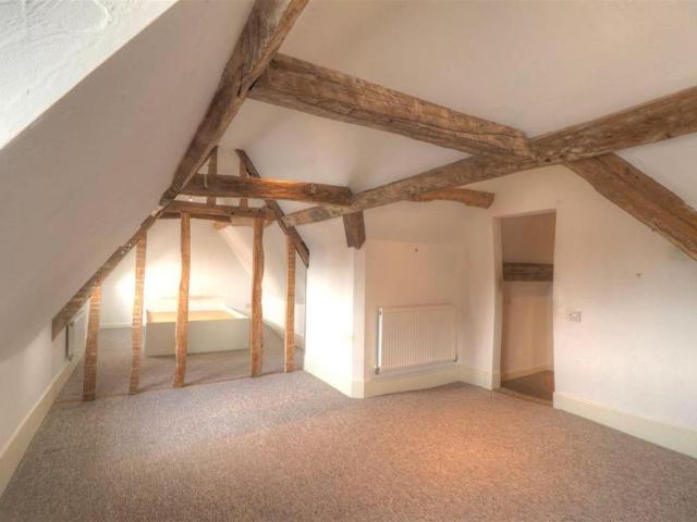 Studio to rent