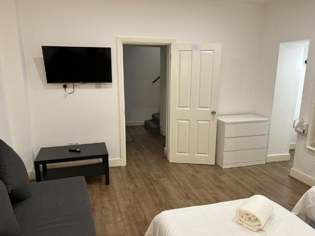 Studio to rent