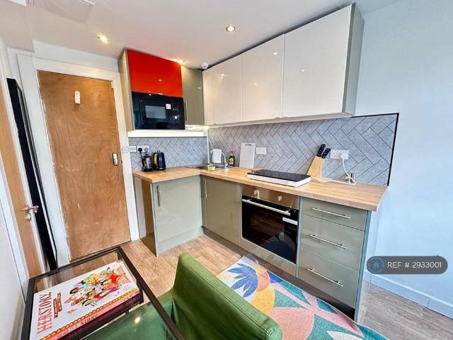 Studio to rent