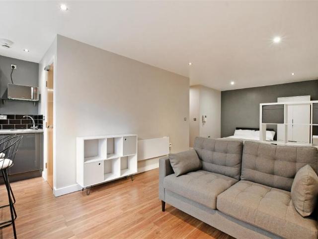Studio to rent